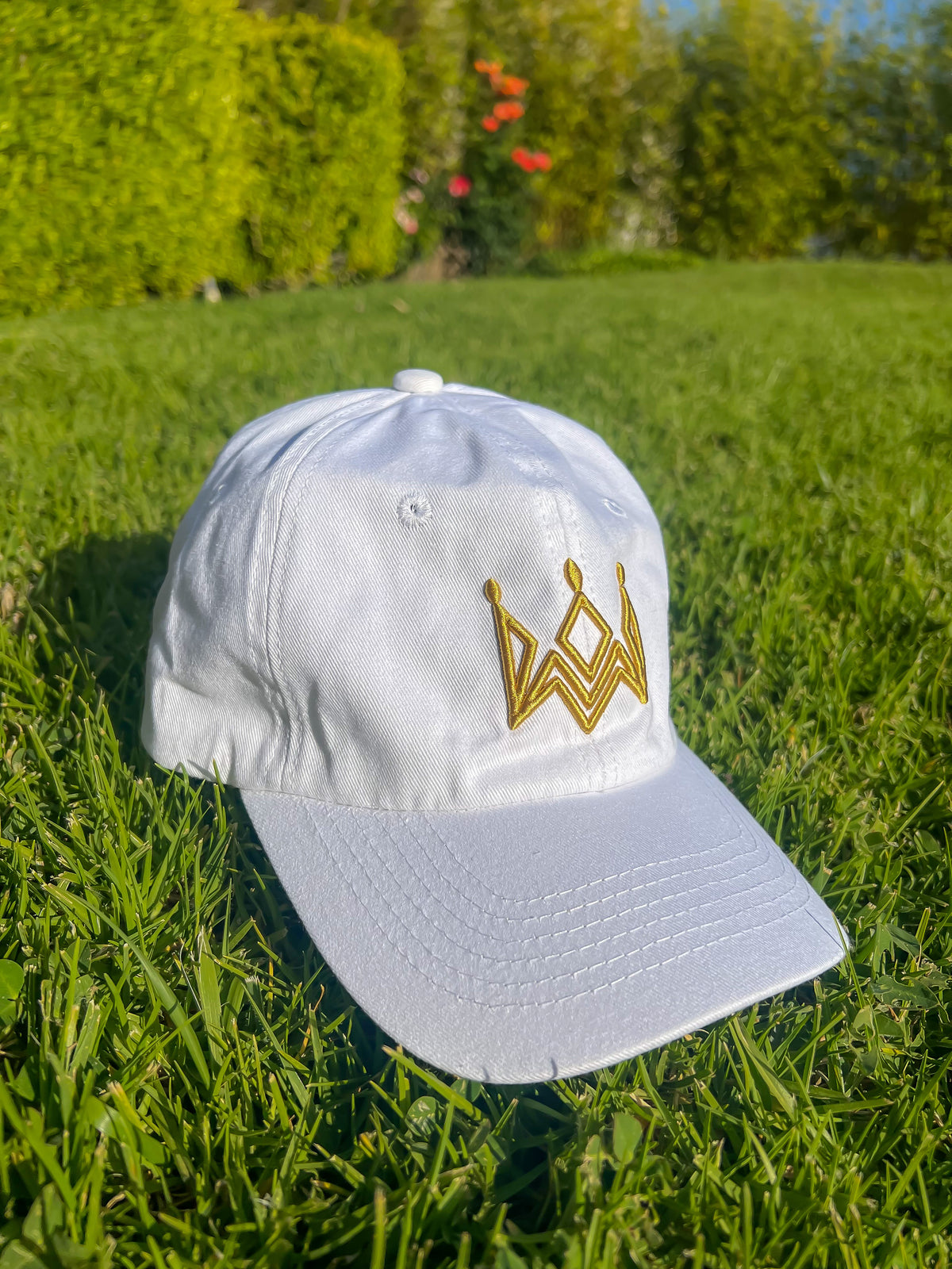 Signature Crown Cap - White – Majesty Fit